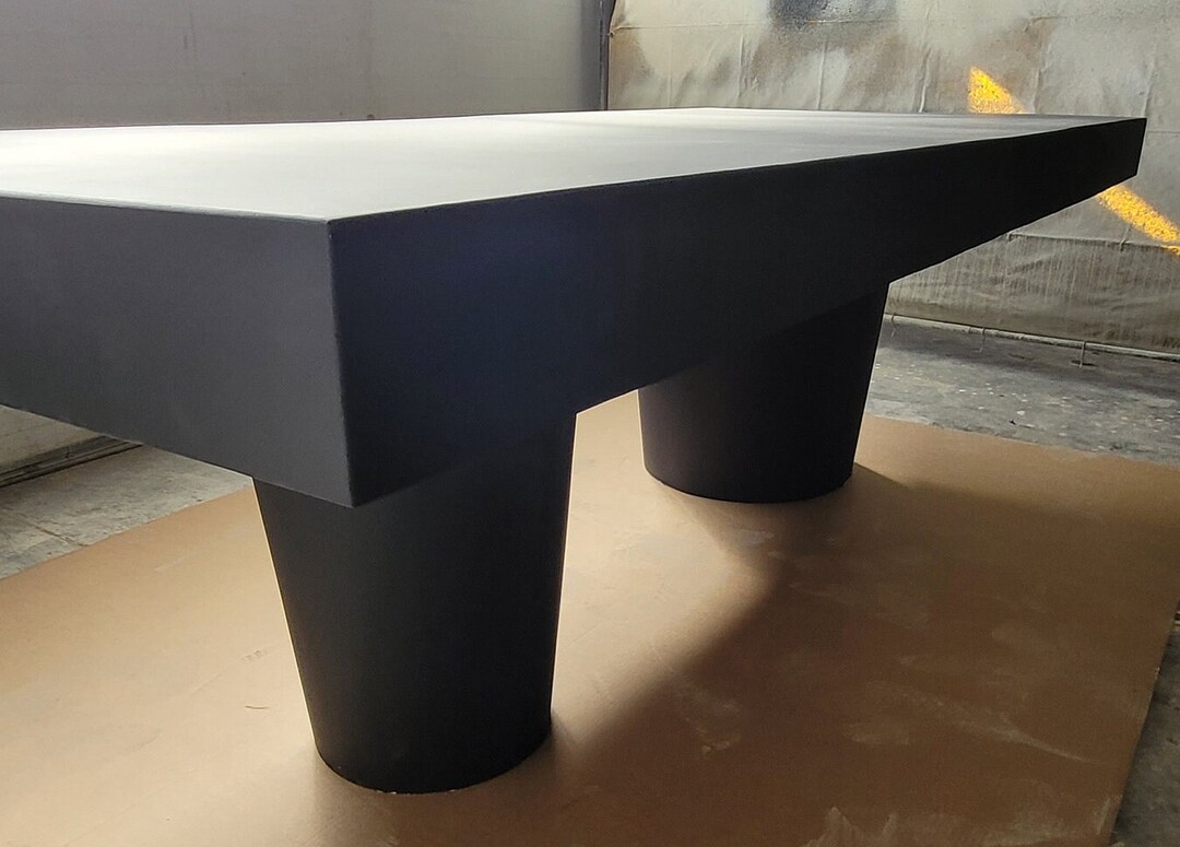 Concrete Dining Table / Circle Legs - Etsy