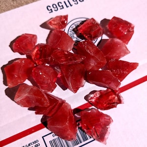 Natural Cherry Quartz Raw Stone - Rough Red Quartz for Aromatherapy ...