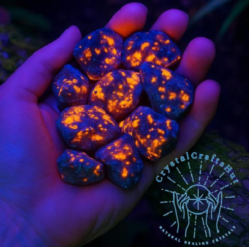 Yooperlite Flame Fire Stone Natural Rock Emberlite Stone 1-2 " Mineral ...
