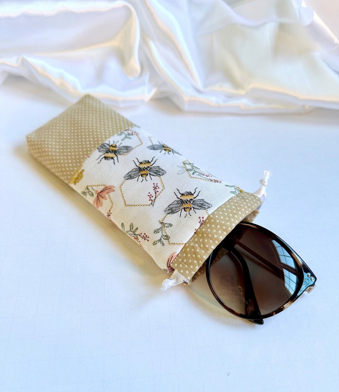 Sunglasses Holder Case for Car Soft Glasses Case Drawstring Eyeglass ...