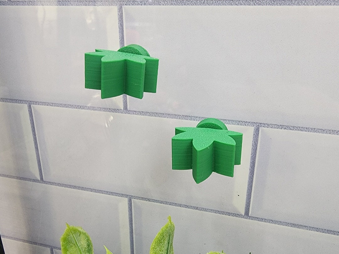 Leaf Cannibis Ledge, Hemp Jumping Spider Shelf, 3D Printed Pot Leaf ...