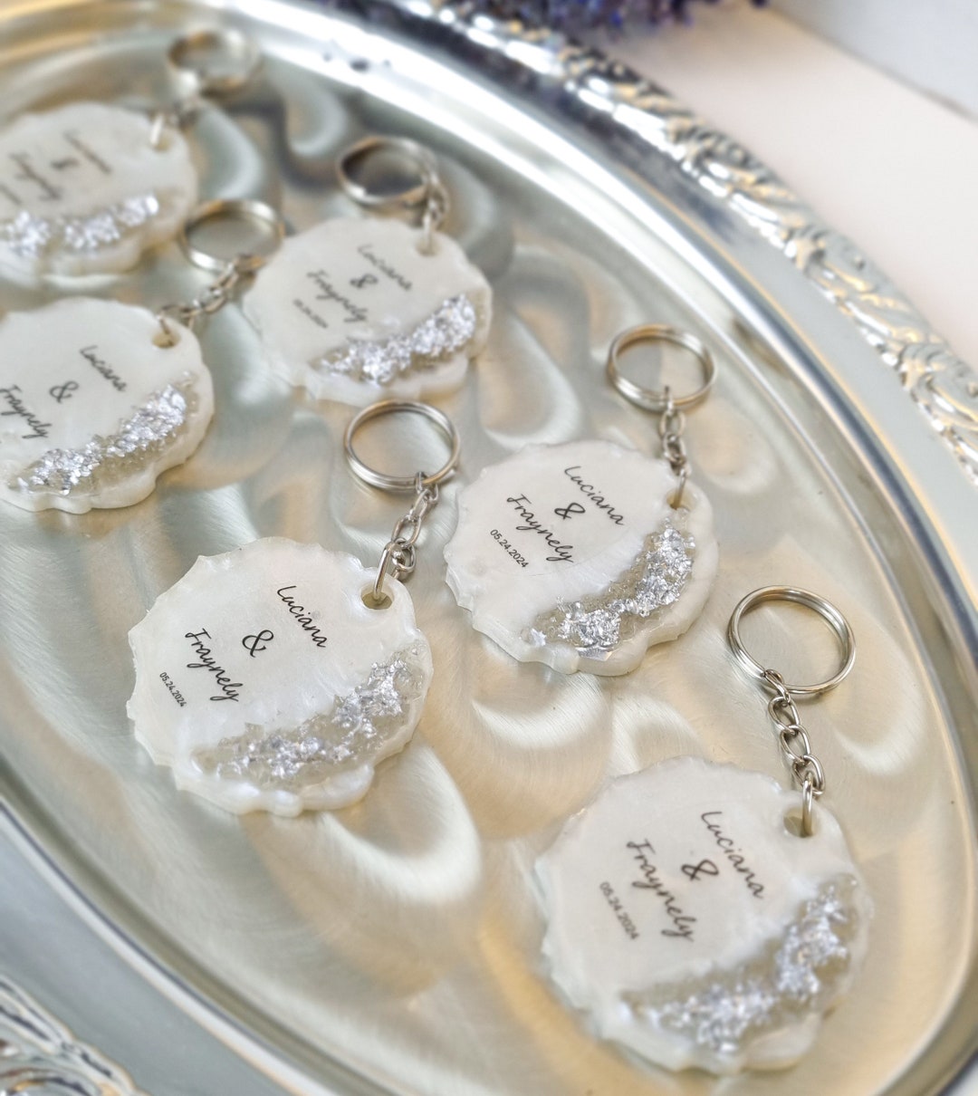 Chic Wedding Favor Keychain Set in Silver, Gold- Customizable Epoxy ...