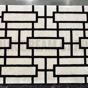 Modern Geometric Hand Tufted Rug With 100% Viscose in Black and White ...