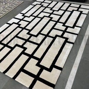 Modern Geometric Hand Tufted Rug With 100% Viscose in Black and White ...