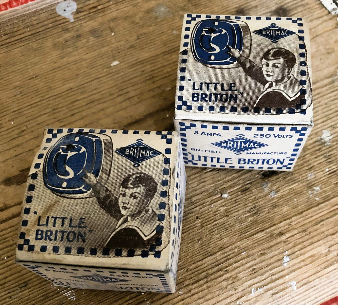 Two Vintage Cardboard Britmac Boxes / 'little Briton' / 5 X 5 X 4 Cm ...