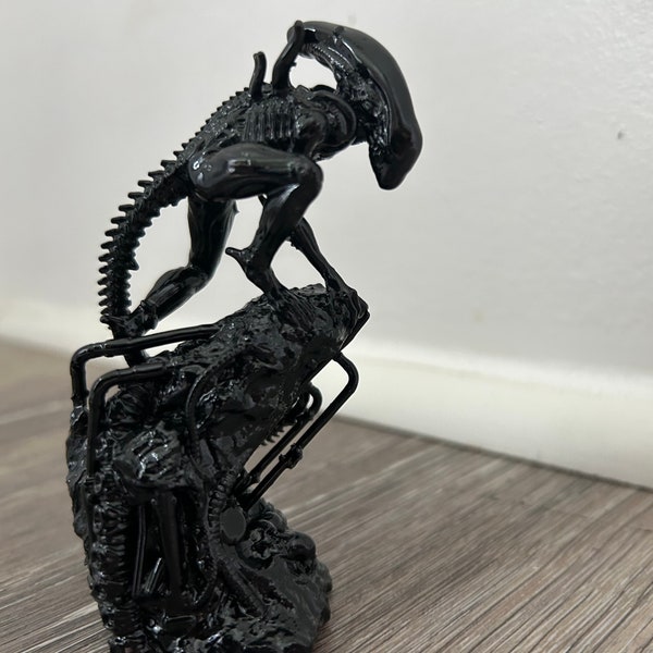 Xenomorph Statue - Etsy
