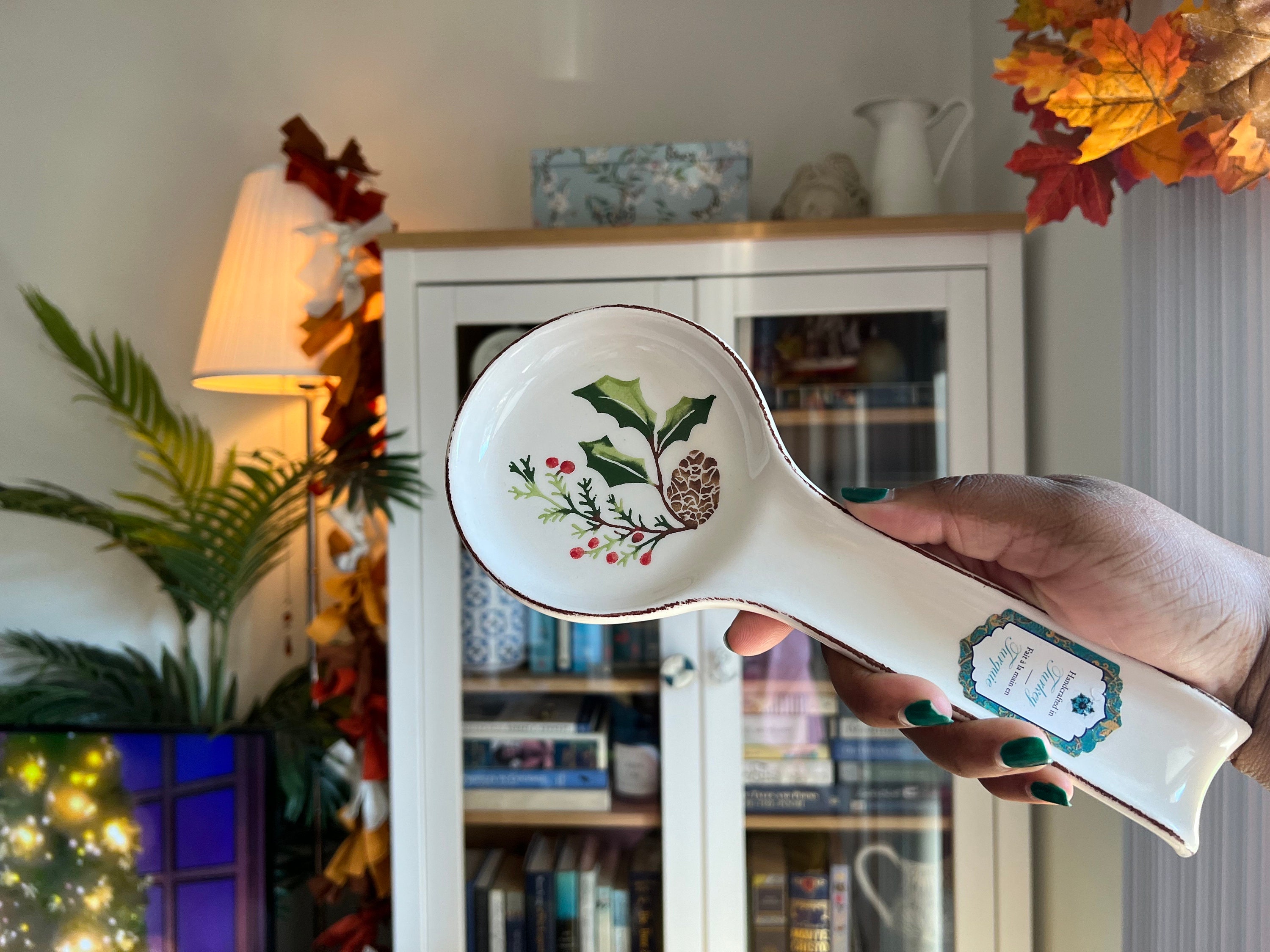 CHRISTMAS HOLLY PINE Cone Spoon Rest Creamy White Winter/holiday ...