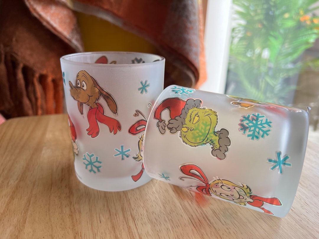 The Grinch Set of 2 Glass Cups Features Max the Dog Cindy - Etsy UK