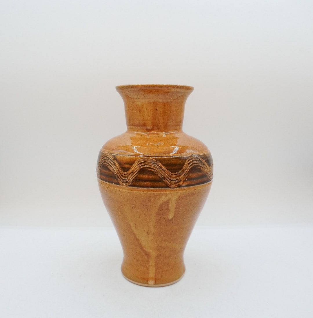 8" Larry Moore Pottery Vase Vintage Seagrove NC Mustard Slip Glaze ...