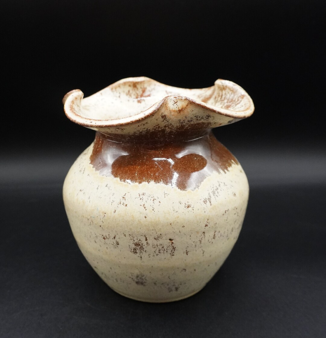 1990 Kenneth George Cole Pottery Sanford NC 4.75 Yellow Rutile Ruffle ...