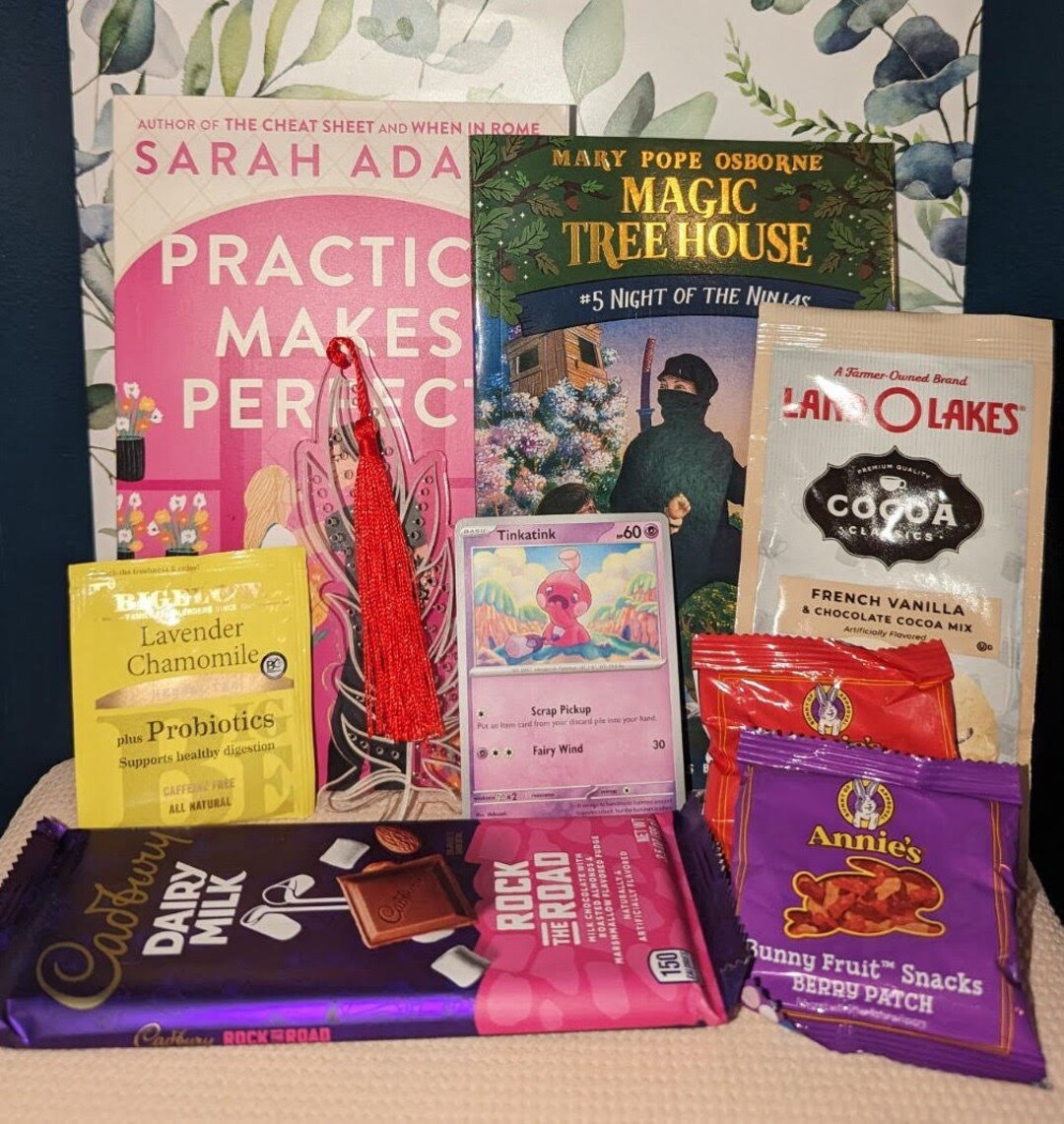 Family Gift Box, Mom/dad and Me Box, Family Gift, Gift Box, Gift Ideas ...