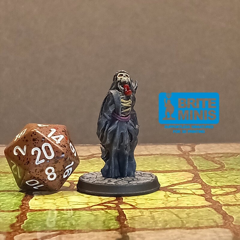 LowCostLegends - Etsy