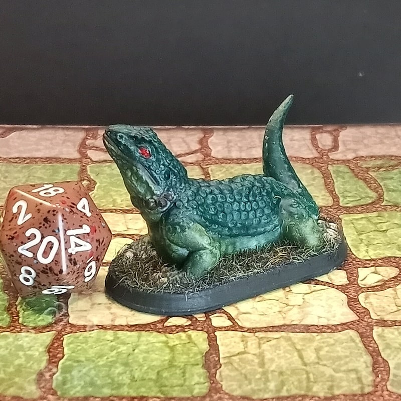 Giant Lizards Miniatures - Etsy