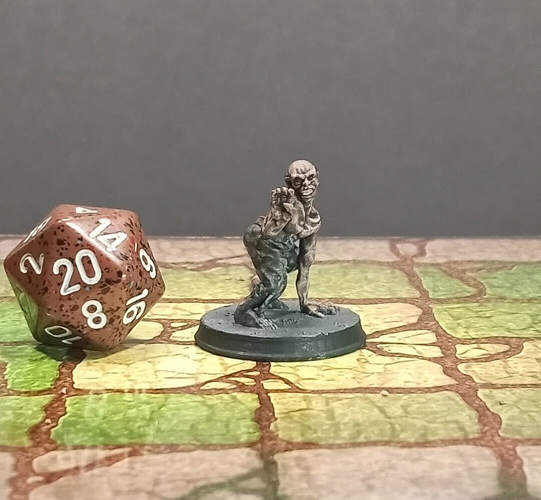 Hand Painted Undead Ghoul Zombie Flesh Eating Miniature for Dungeons ...