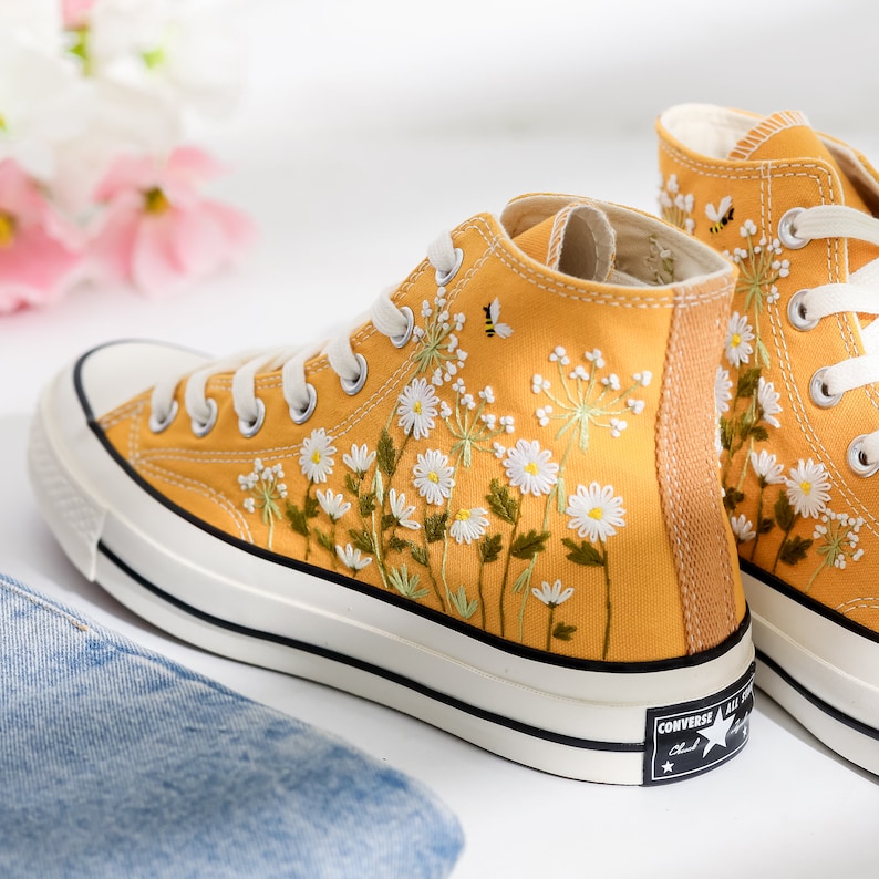 Custom Converse Chuck Taylor Embroidered Garden Flowers, Daisy ...