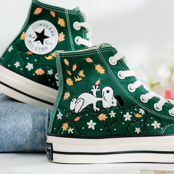 Snoopy Converse - Etsy