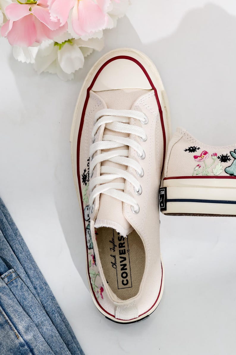 Embroidered Converse Low Tops, Totoro Embroidery Shoes Custom, Flower ...
