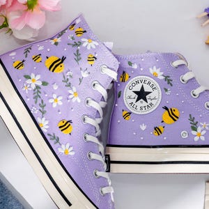Embroidered Converse Custom, Bee Embroidered Converse High Tops, Daisy ...