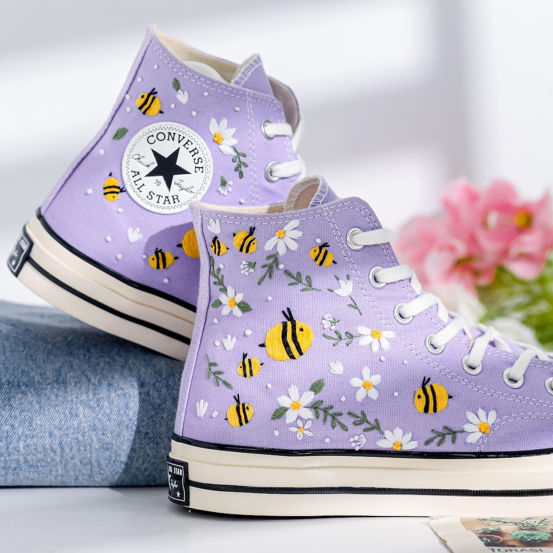 Embroidered Converse Custom, Bee Embroidered Converse High Tops, Daisy ...