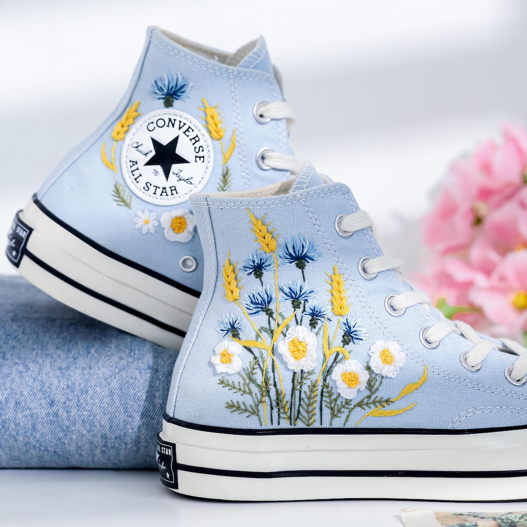 Custom Embroidered Converse High Tops, Custom Converse Embroidered 3D ...