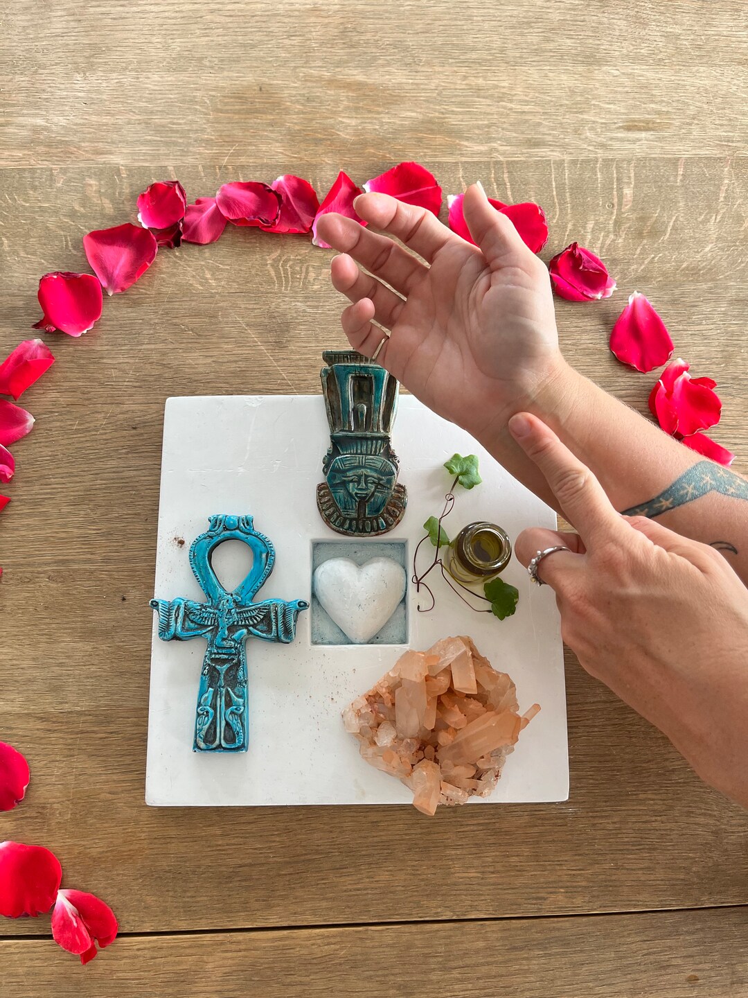 HATHOR HEART - Anointing Oil - Etsy