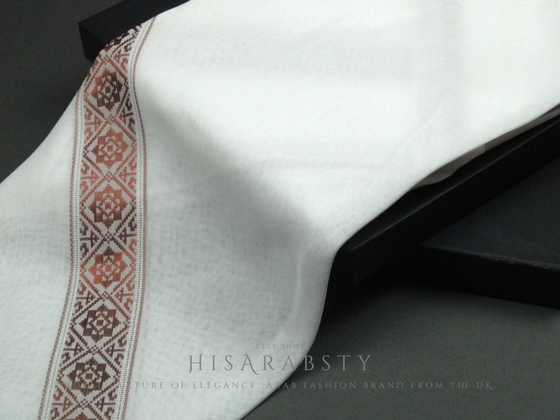 Authentic White and Maroon Embroidered Premium Emirati Qatari Ghutra ...