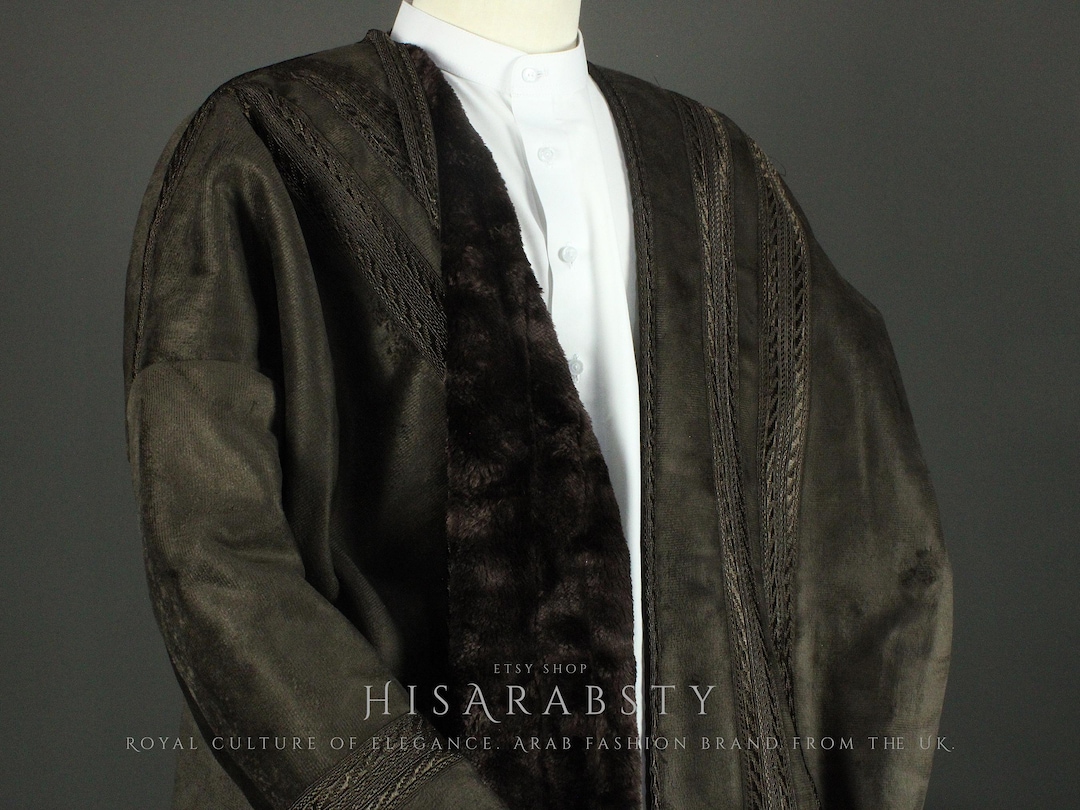 Unique Dark Olive Green Colour Farwa Bisht Cozy Arabian Coat Fur Lined ...