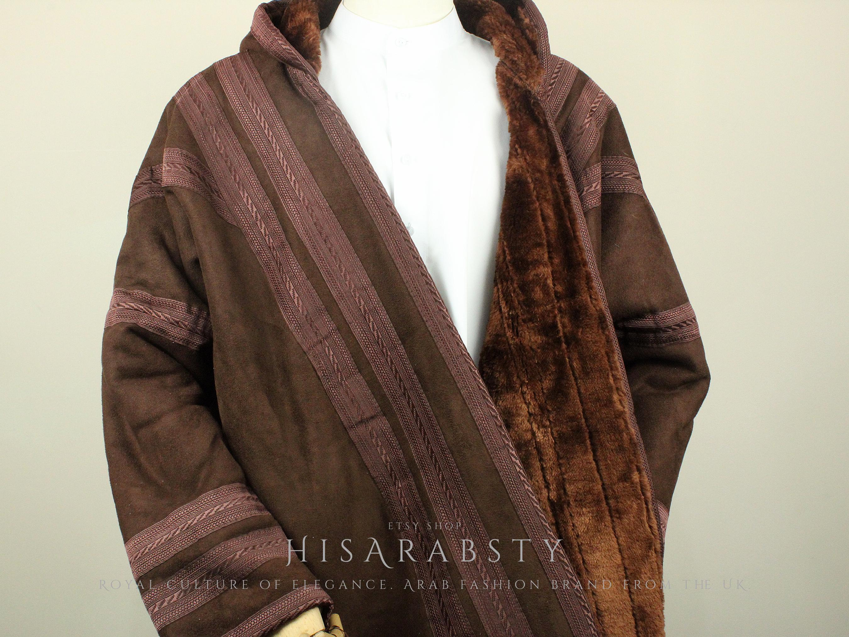 Unique Brown Farwa Bisht With Hoodie Mishla ʿabāʾa Arabian Coat Fur ...