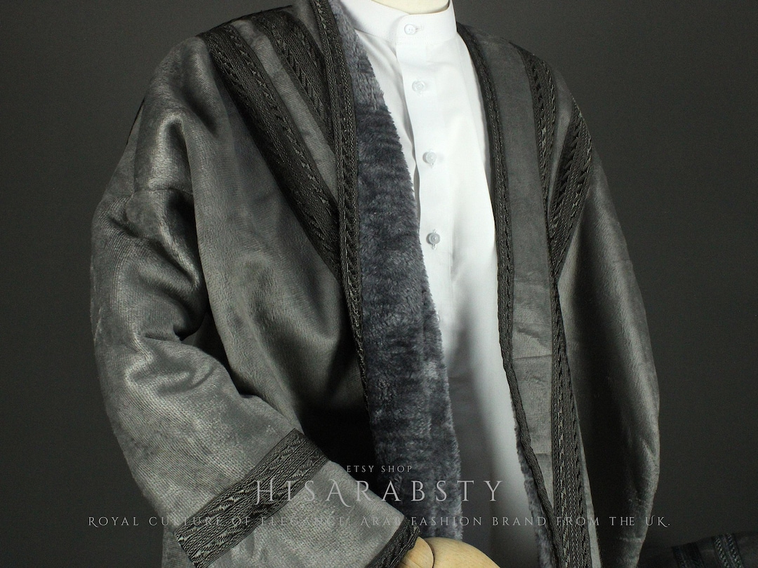 Unique Silver Colour Farwa Bisht Arabian Coat Fur Lined Warm Winter ...