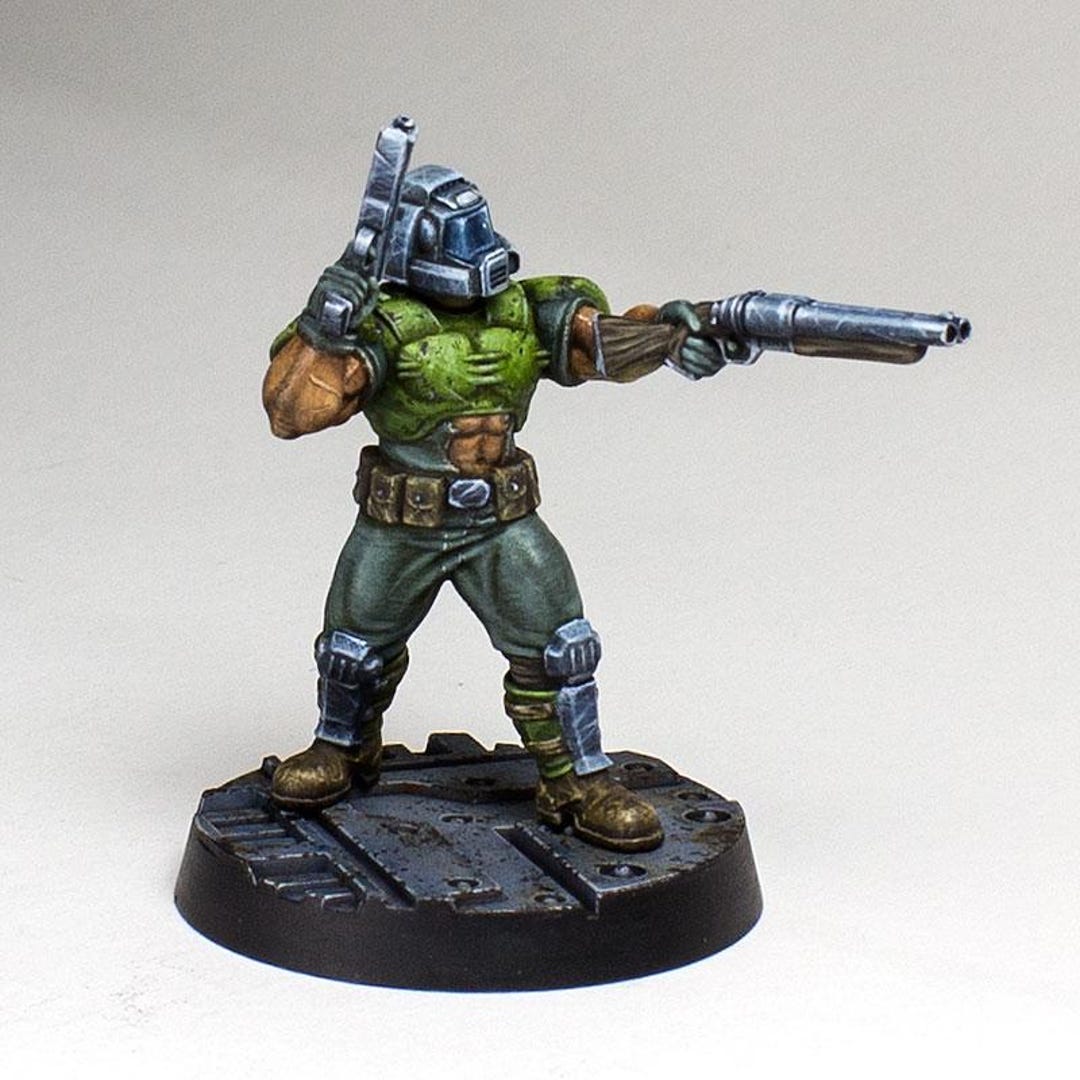 Doom Martian Human - Chainsaw Human of Space - Hardcore Miniatures ...