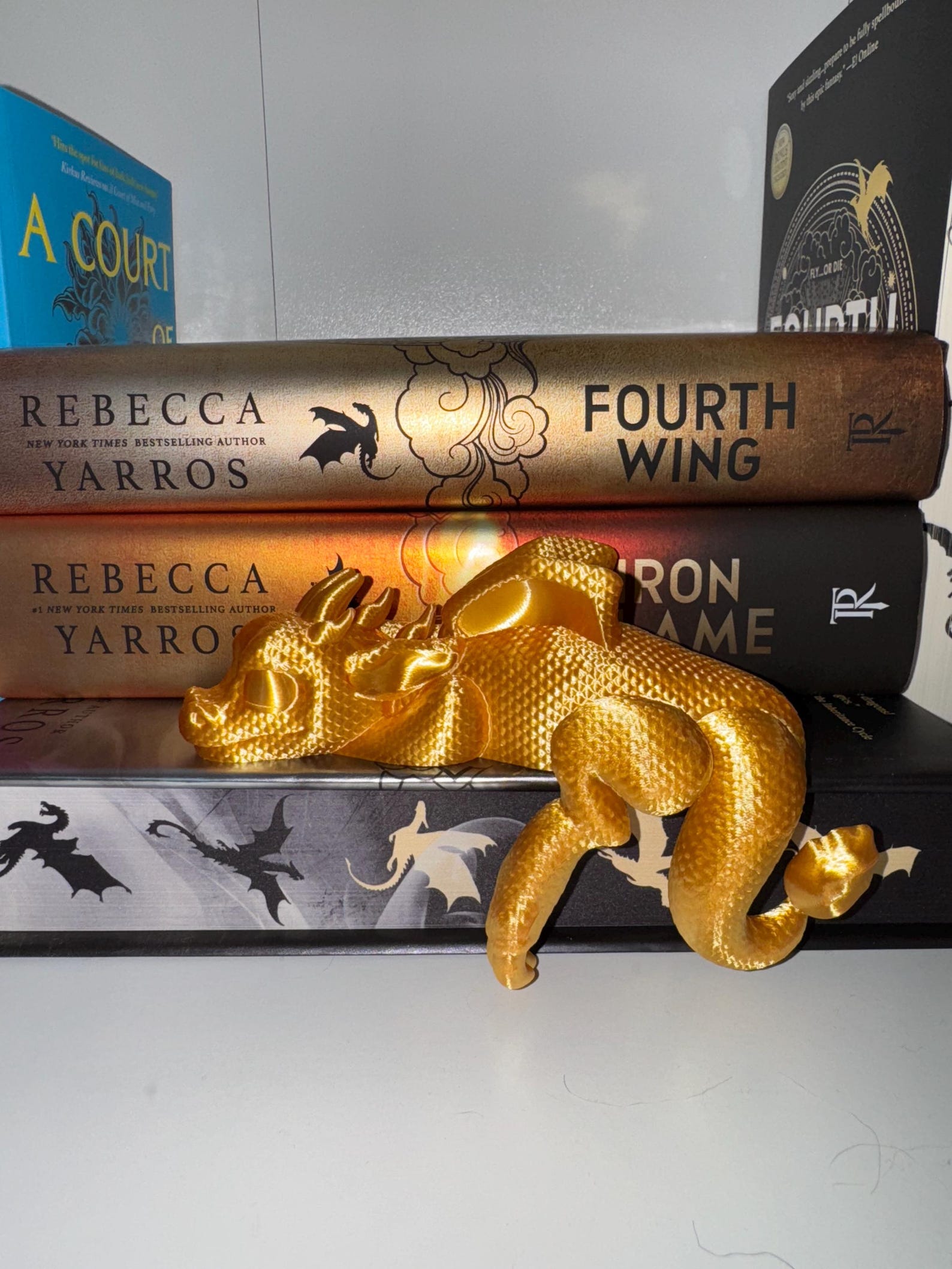 3D Printed Dragon Bookshelf Sitter: Fantasy Book Decor - Etsy