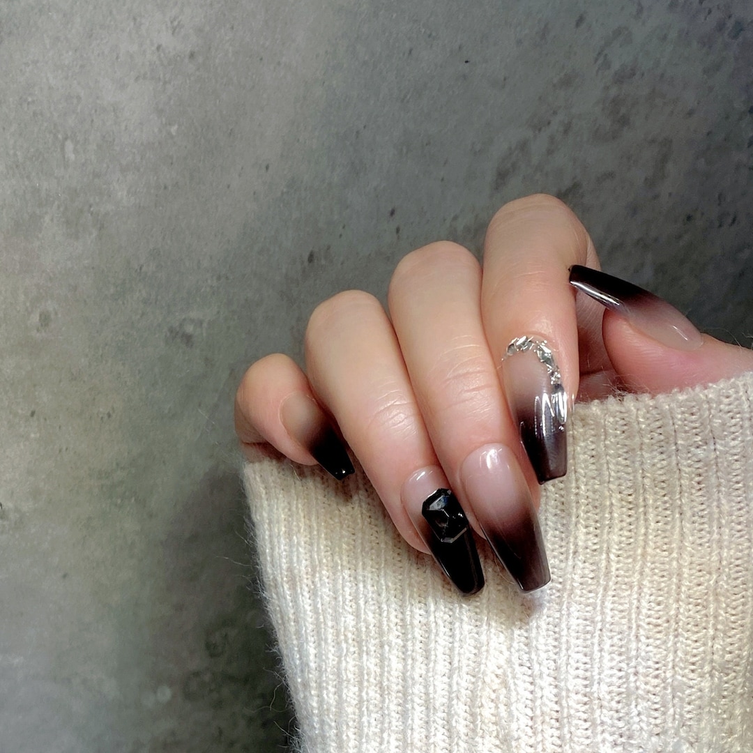 Press on Nails 'obsidian' Black and Beige Gradient - Etsy