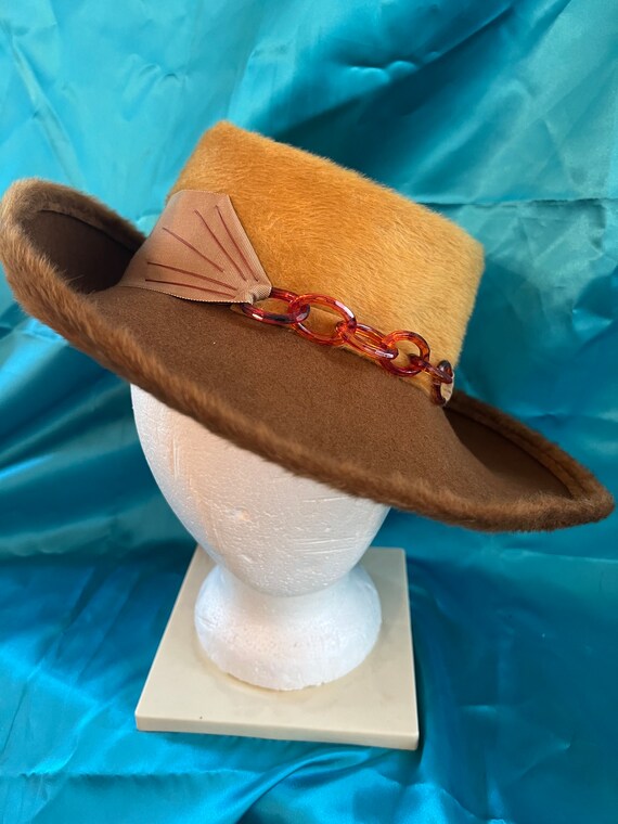 Vintage Doris (Day) elegante western hat of faux fur … - Gem
