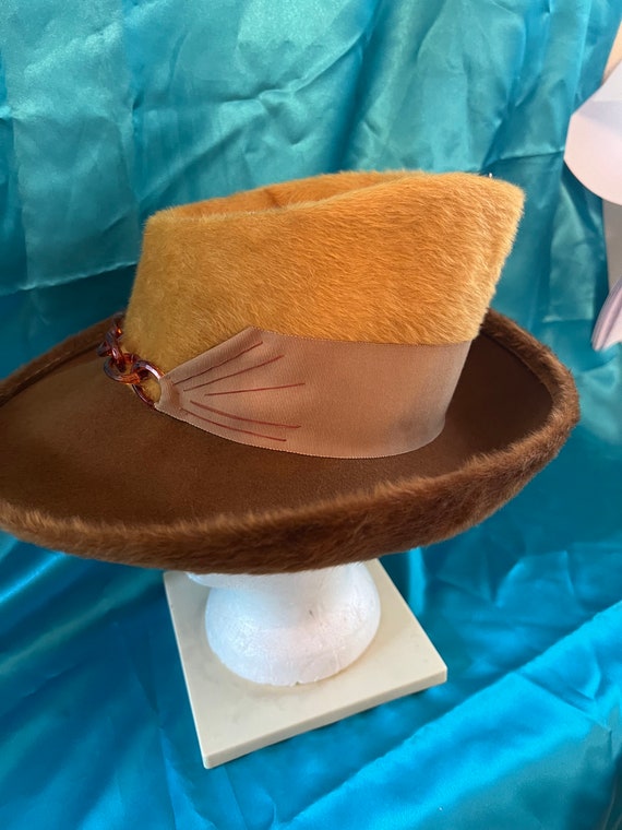 Vintage Doris (Day) elegante western hat of faux fur … - Gem