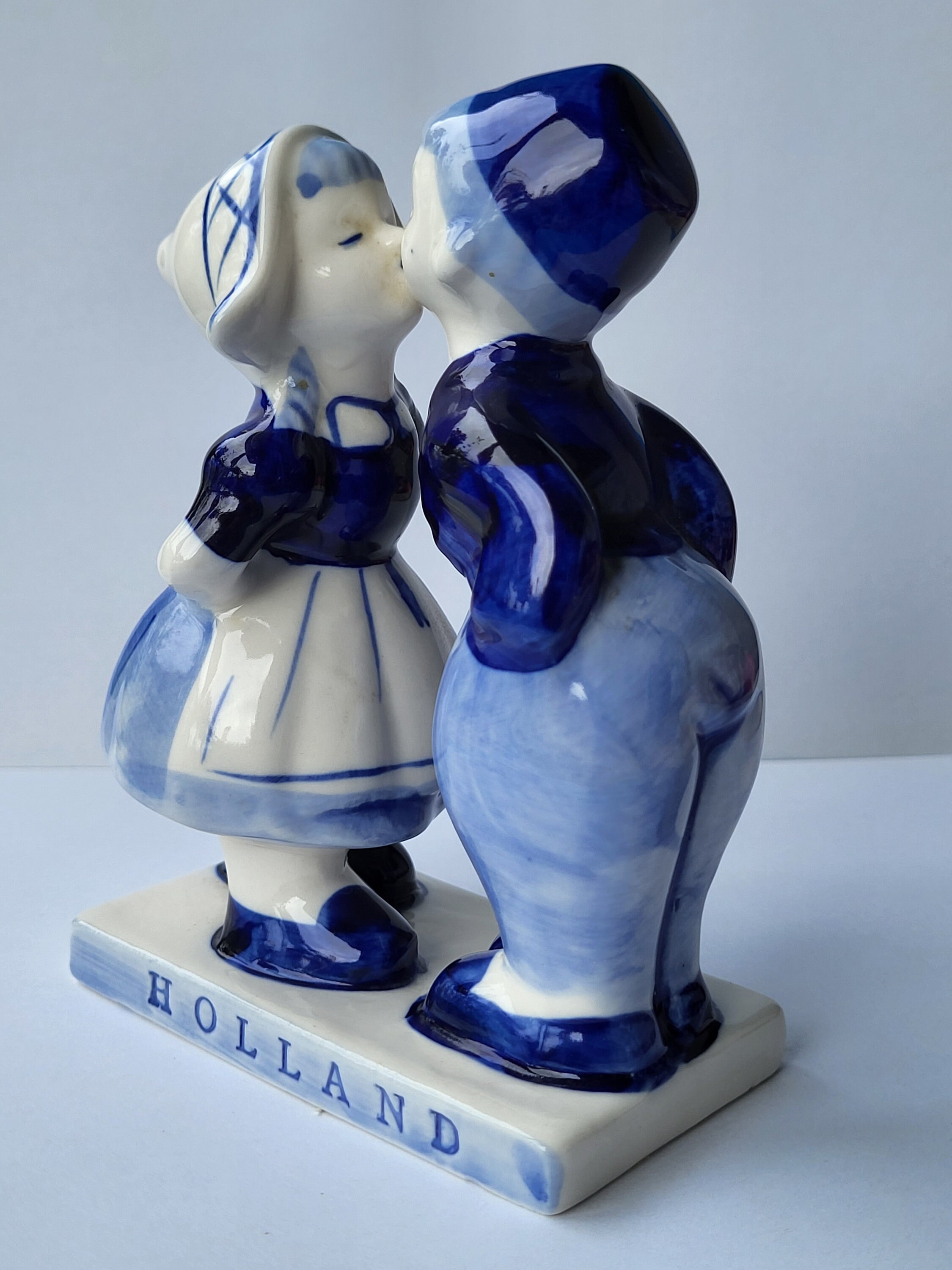 Collectible Vintage Delft Blue Holland Kissing Girl and Boy - Etsy
