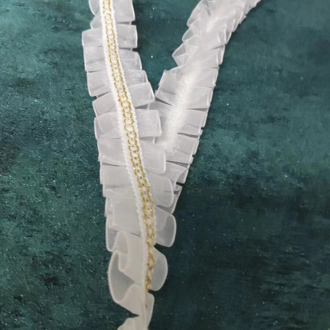 Wrinkled White Chiffon Lace Edge Gold Silk Circle Embellished Lace Edge ...