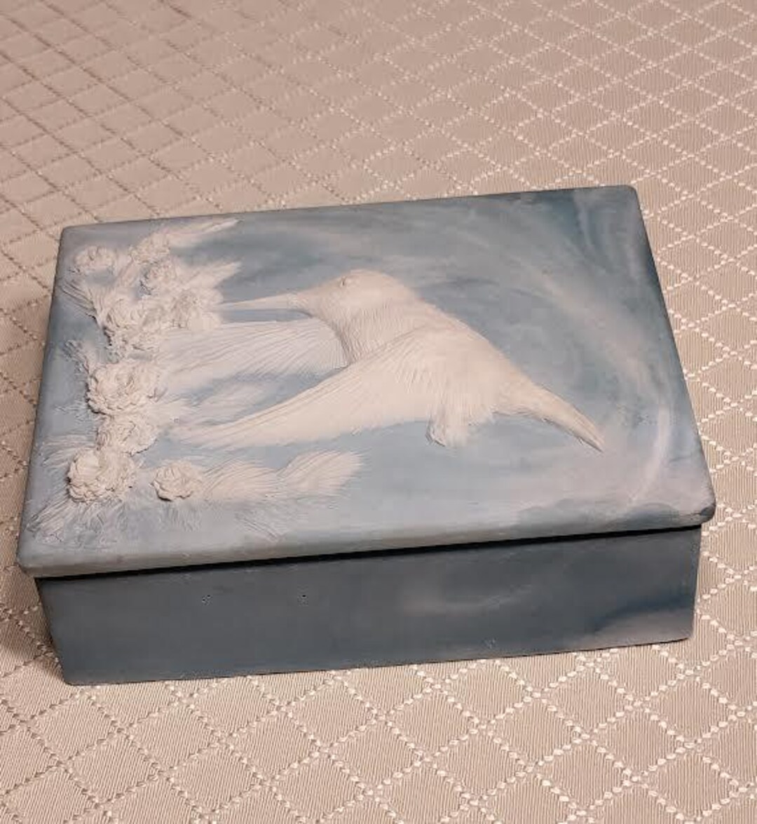 Incolay Marbleized Blue Alabaster Trinket Box With Hummingbird and ...