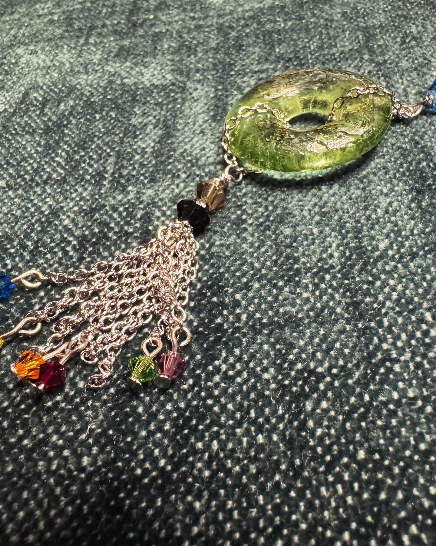 Uranium Glass, Austrian Crystal, and Stainless Steel Necklace: Benefits ...