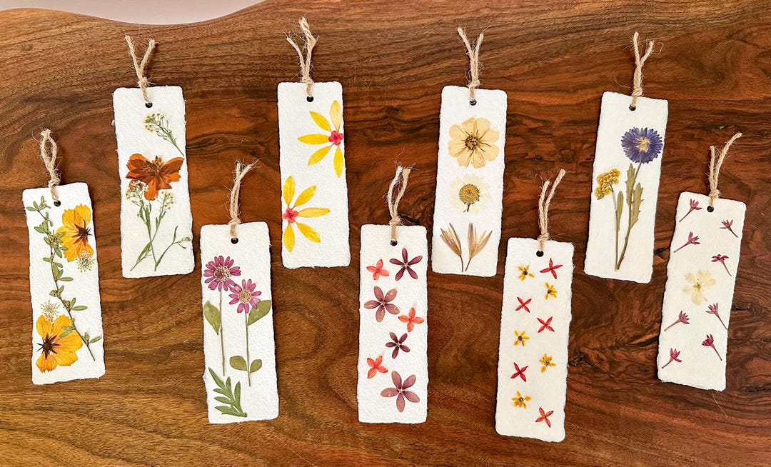 Pressed Flower Bookmark | Handmade Paper, Botanical Art - Etsy