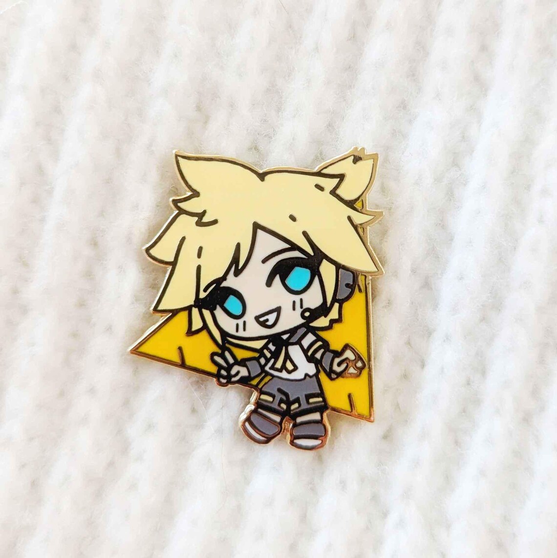 Vocaloid Enamel Pins - Etsy
