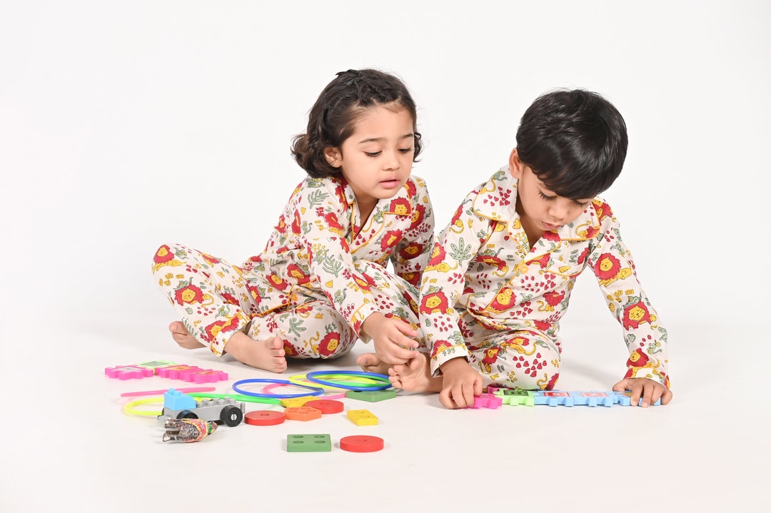 Unisex Lion and Mouse Block Print Kids Cotton White Night Suits, Size ...