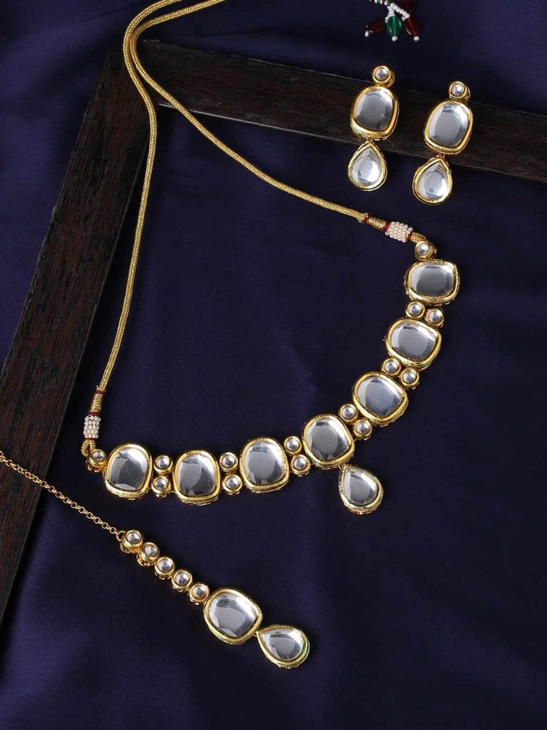 Stunning Kundan Necklace Set Made With Different Shaped Kundan With ...