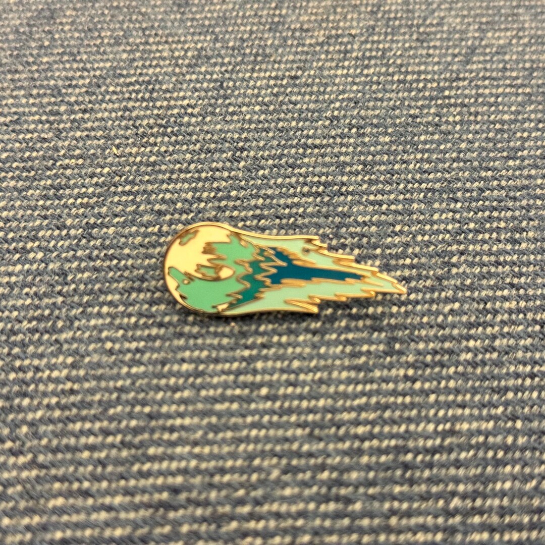 Final Fantasy Comet Star Metal Enamel Pin Badge, Final Fantasy 7 Fandom ...