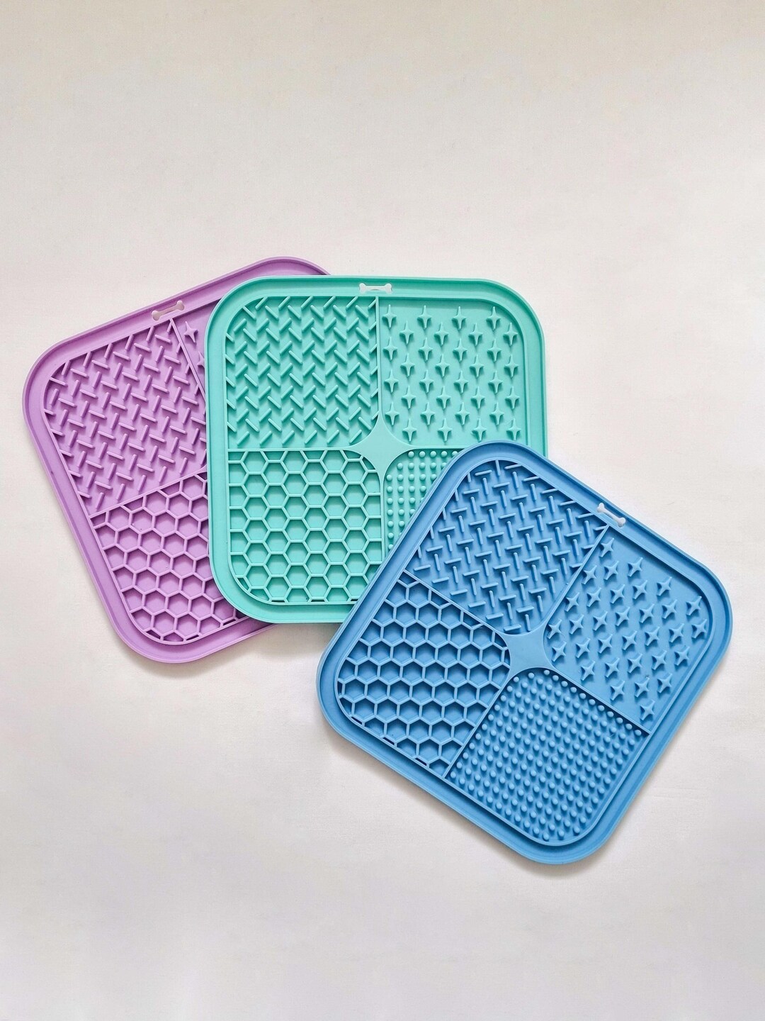 Silicone Pet Slow Feeder Mat, Licky Mat, Suction Cup Lick Pad, Dog ...