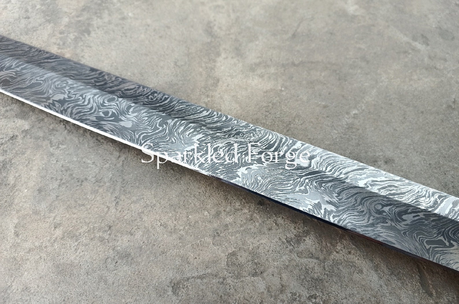 Full Tang Hunting Sword Hand Forged Damascus Steel Battle Ready Sword ...