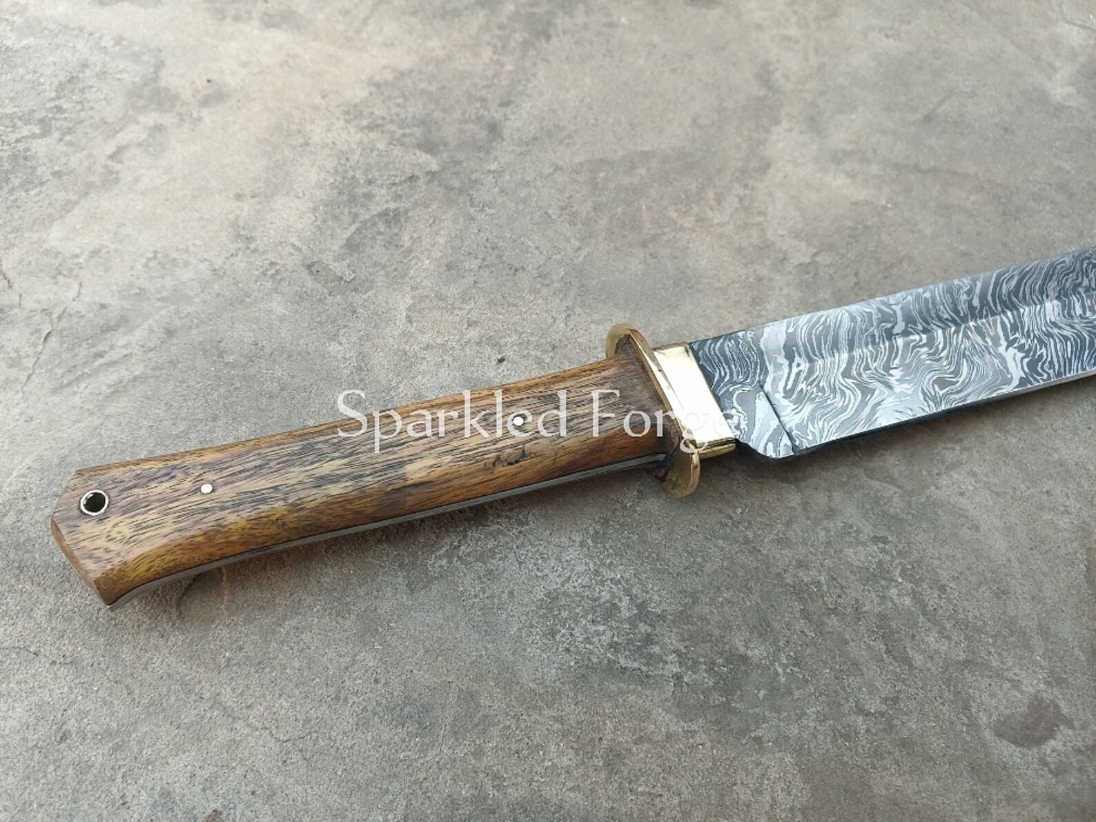 Full Tang Hunting Sword Hand Forged Damascus Steel Battle Ready Sword ...
