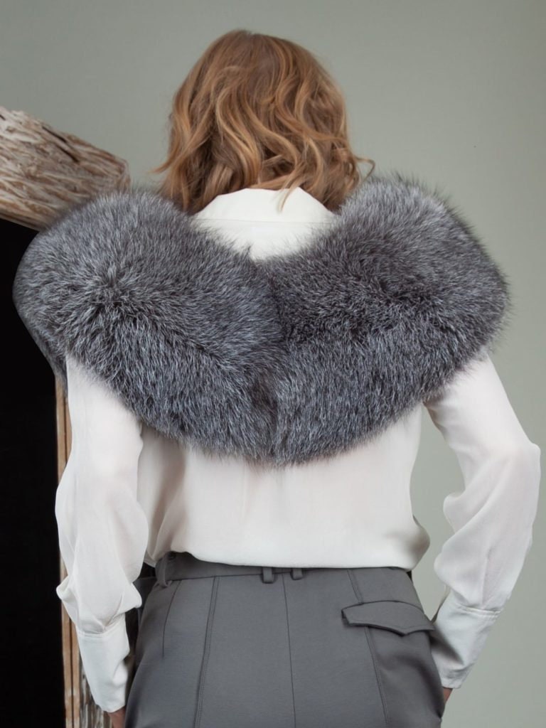 Royal Luxury Saga Silver Fox Fur Keyhole Long Collar - Etsy