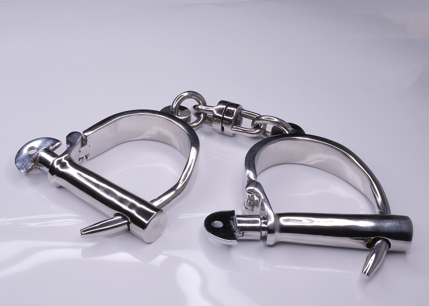 Darby Style Luxury Handcuffs in Stainless Steel Closure With Screwable ...