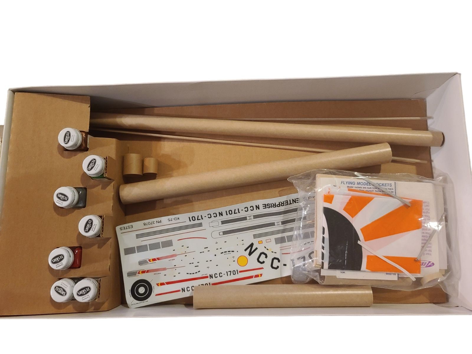 Star Trek Starship Enterprise Flying Model Rocket Estes Kit 1275 25th ...