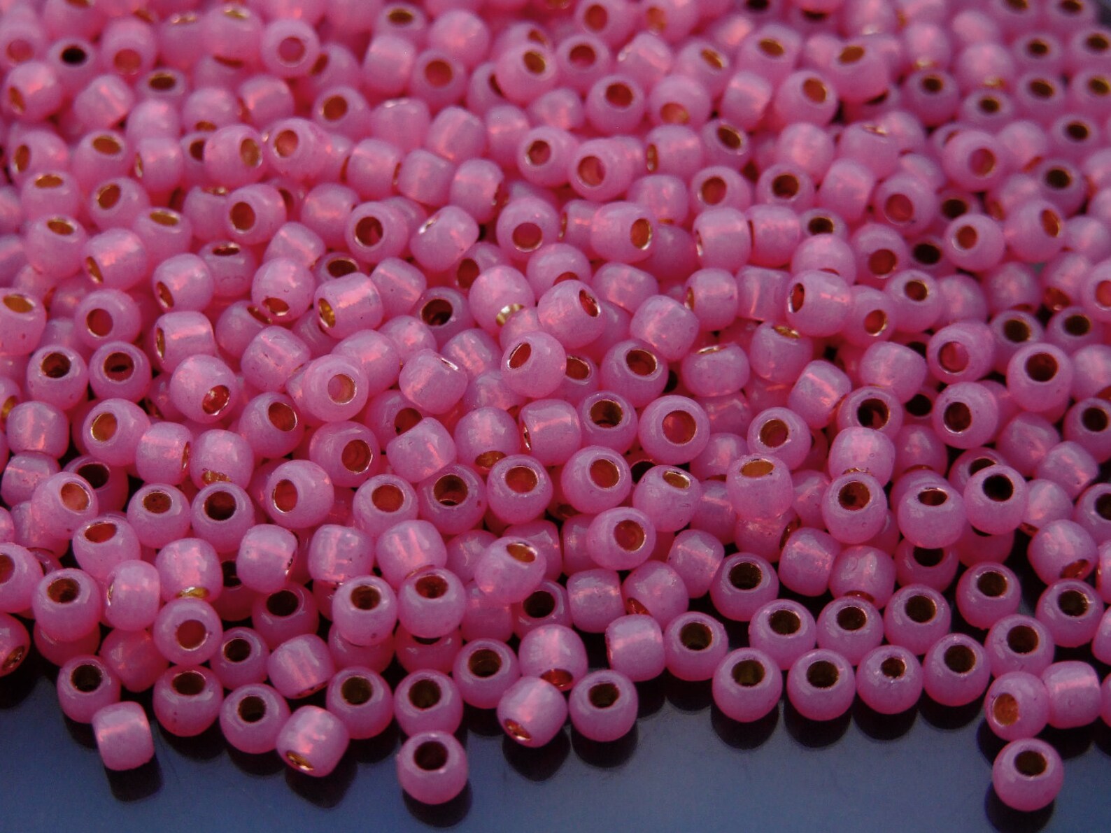 10g PF2107 Permafinish Translucent Silver Lined Hot Pink Toho Seed ...